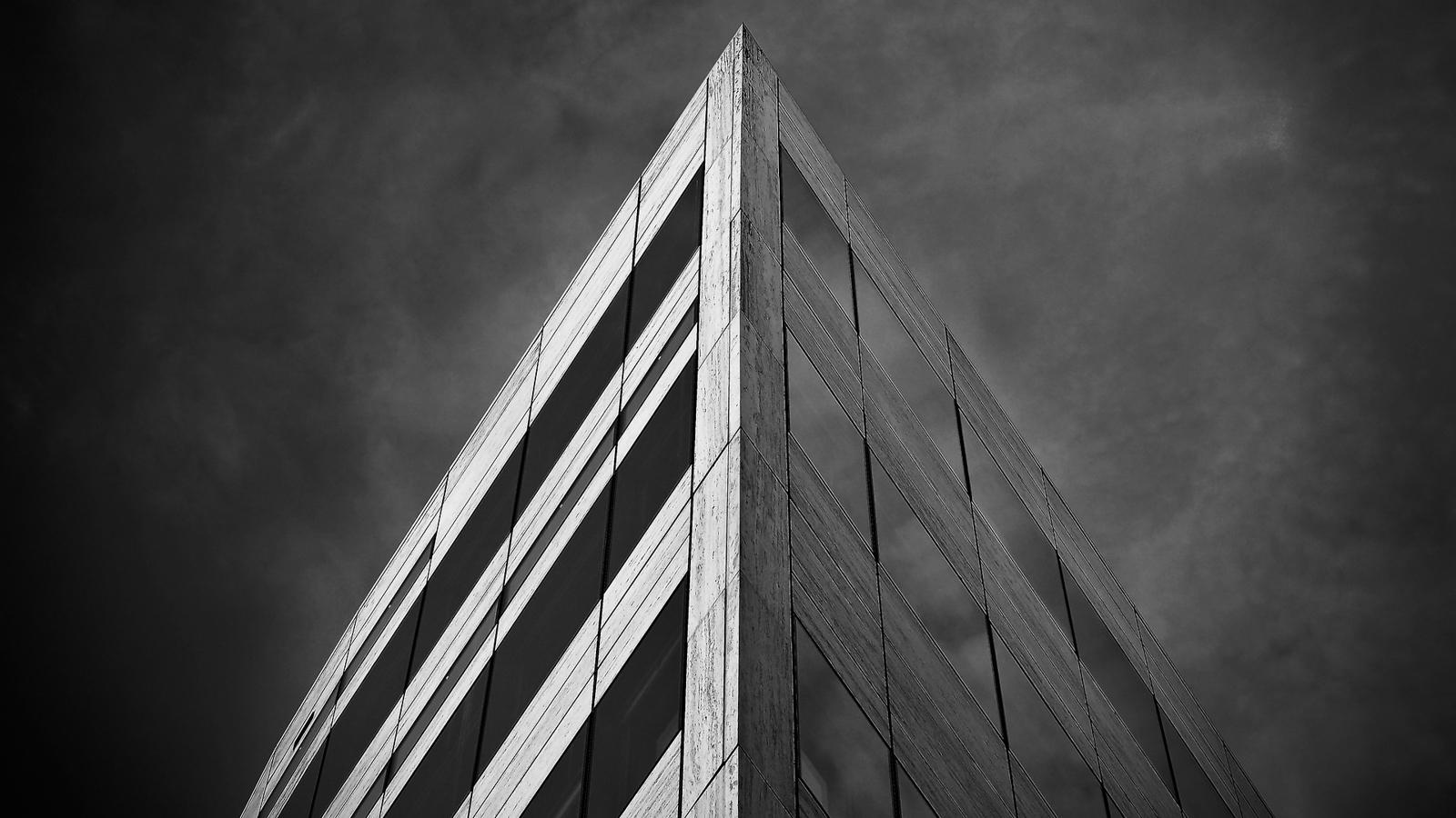 Divine Action: A Review of Andrew Root's Ministry in a Secular Age ...